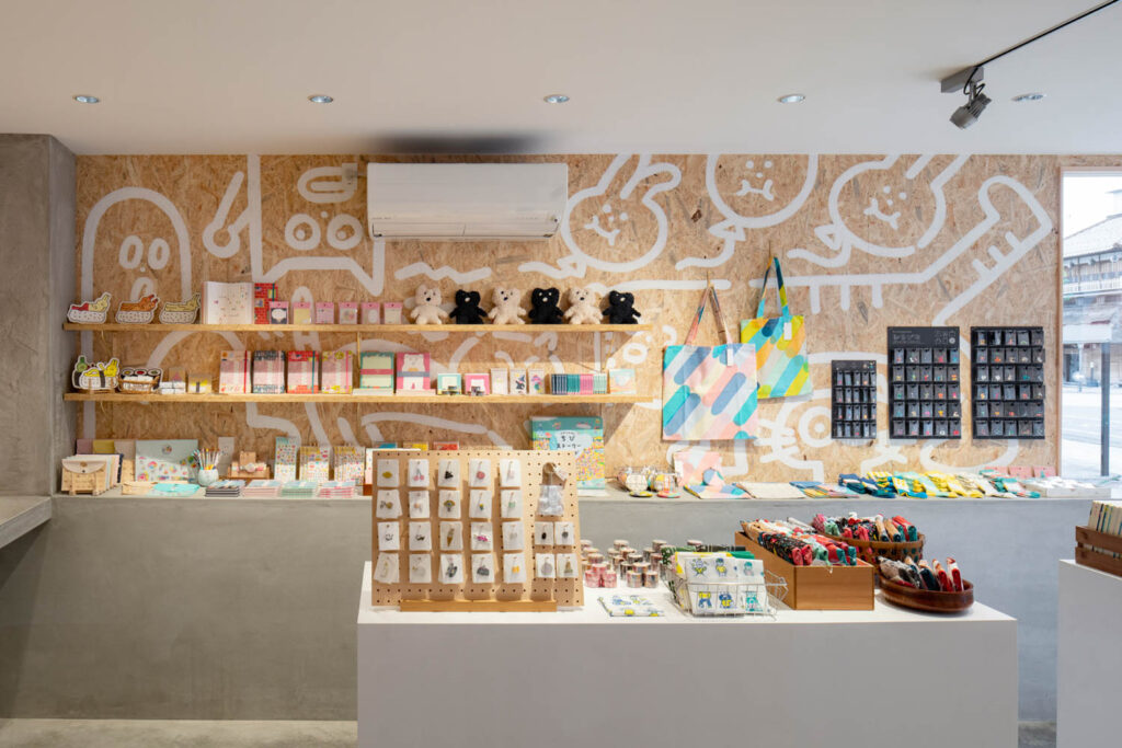 AIUEO Yamashiro Onsen / Gallery Cafe / Koyori - Best Cafe Designs
