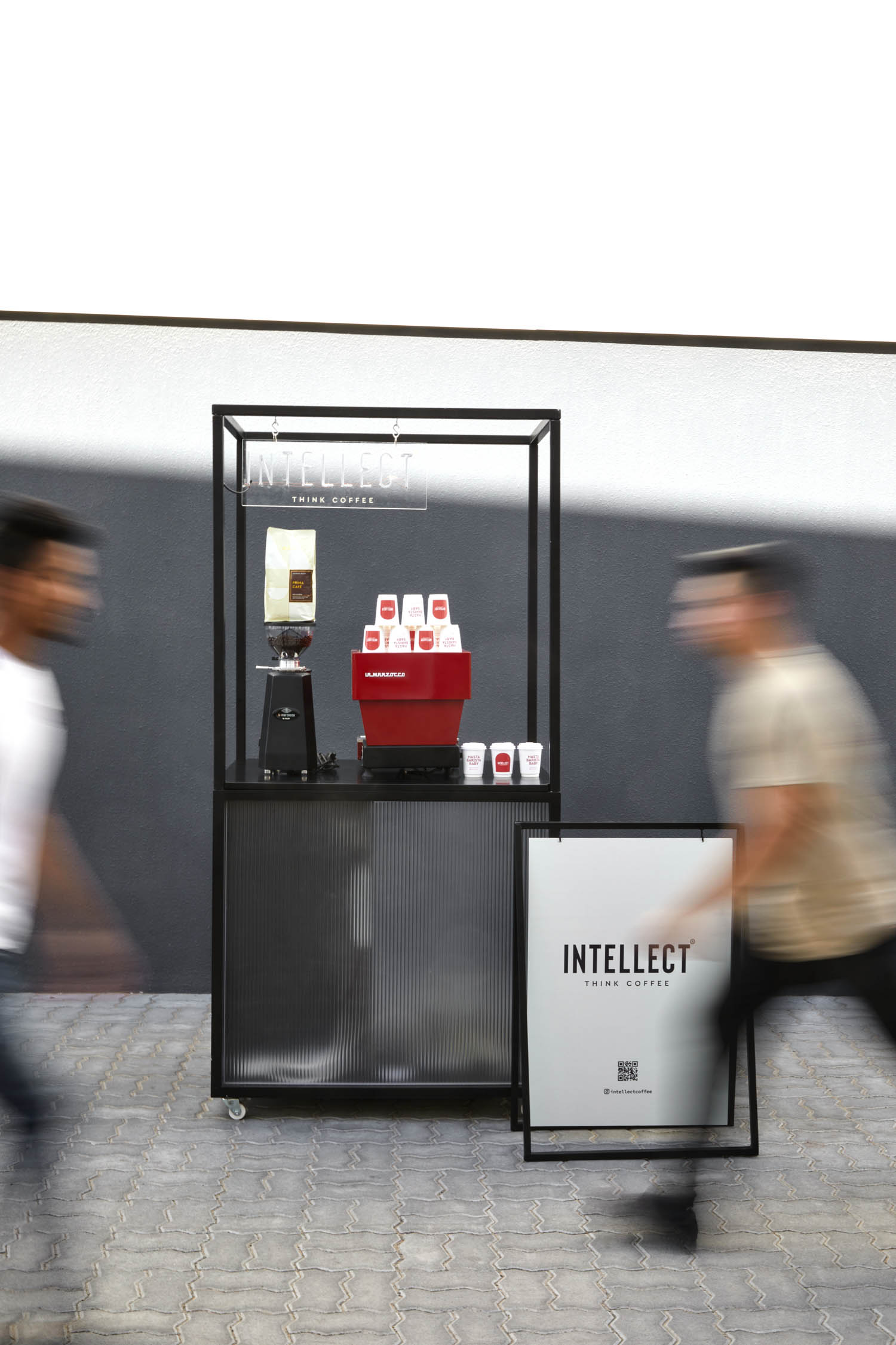 Intellect Coffee Dubai / Cafe on Wheels / ibahousedesign - Best Cafe ...
