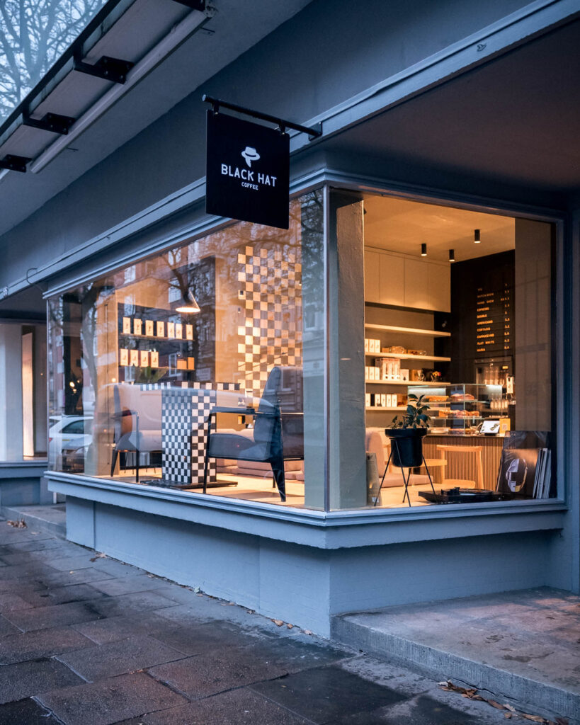 Black Hat Coffee Specialty Espresso Bar / Hamburg - Best Cafe Designs