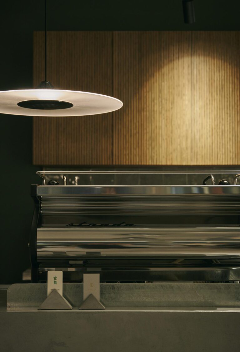 Coffee Standup / Xinyi District Taiwan / AODA Design - Best Cafe Designs